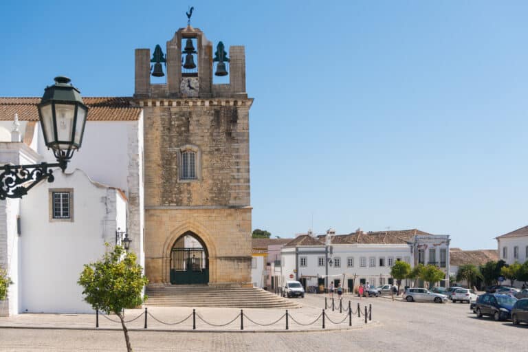 How to plan a day trip to Faro + Itinerary - Amused by Algarve